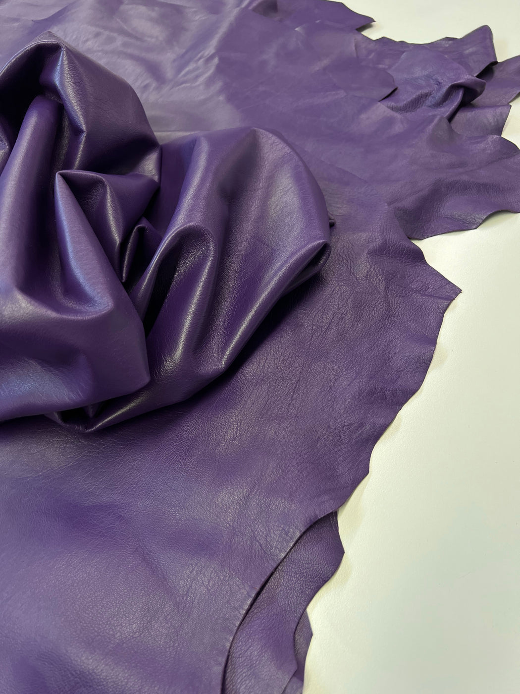 Click or scroll to zoom